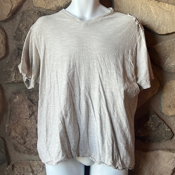 Lions Crest | Shirts | Lions Crest V Neck Shoulder Button T Shirt | Poshmark